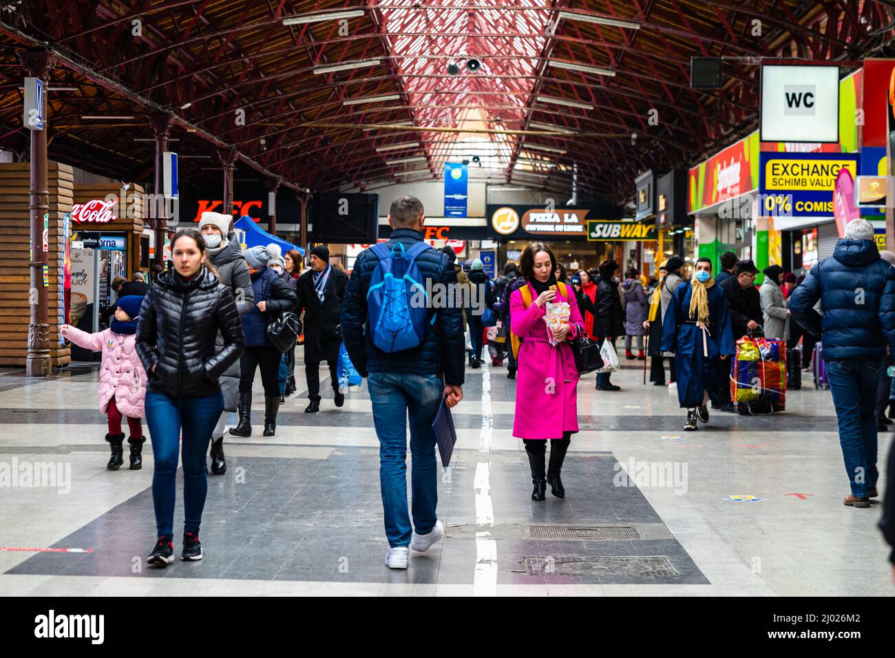 Out of focus photo of people in Bucharest North Railway Station (Gara ...