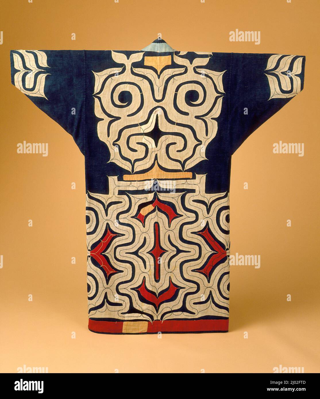 Robe (Retara Kapara Amip). Japan, Hokkaido, Ainu, late Edo (1615-1868 ...