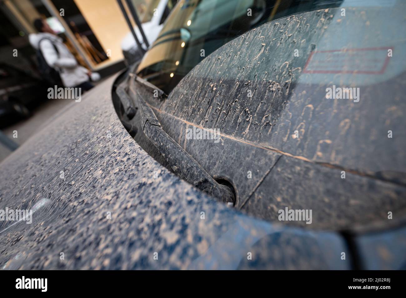 Dust rain cars hi-res stock photography and images - Alamy