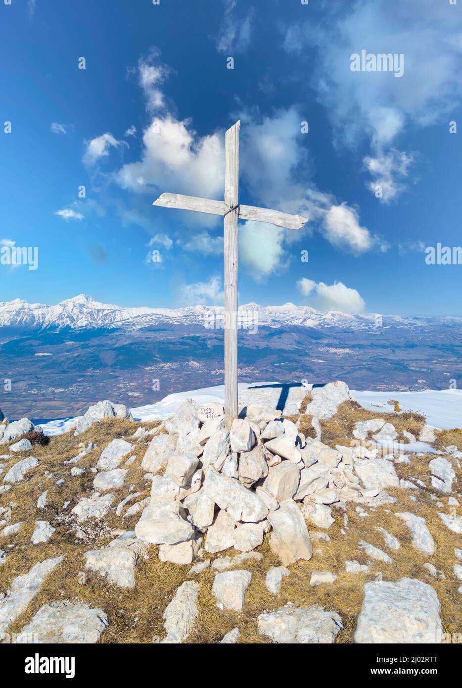 Monte Ocre e Cagno (Campo Felice, Italy) - The suggestive mountain peak ...