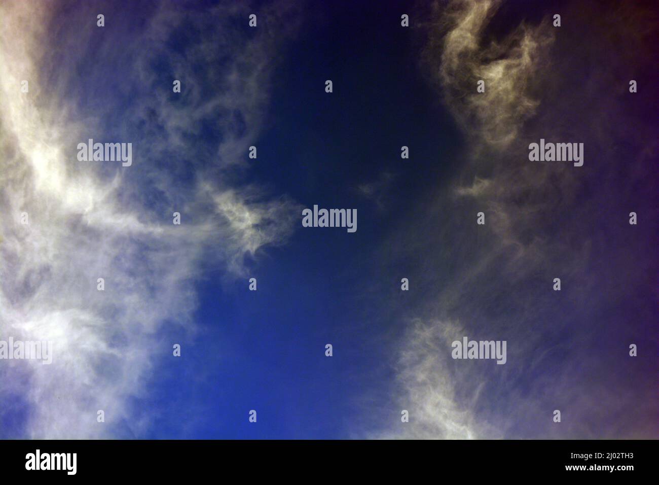 Time lapse small white clouds hi-res stock photography and images - Alamy