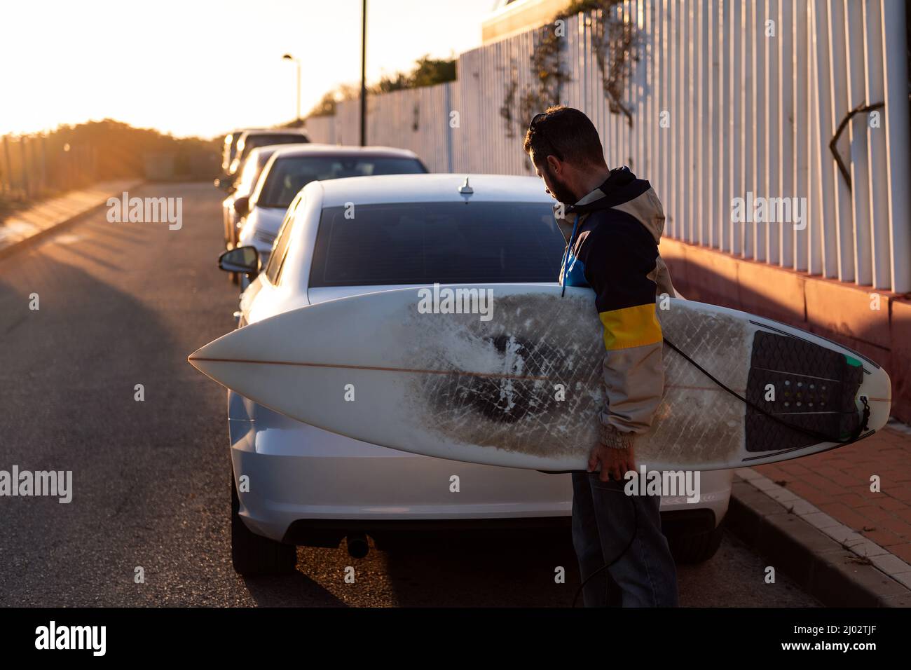 Man closing trunk vehicle hi-res stock photography and images - Alamy