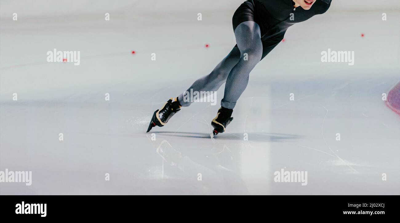 Professional male athlete hi-res stock photography and images - Alamy