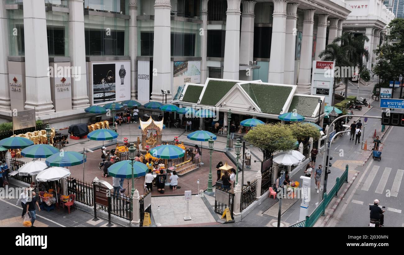 The Erawan Shrine, aka Thao Maha Phrom Shrine, Ratchadamri Road ...
