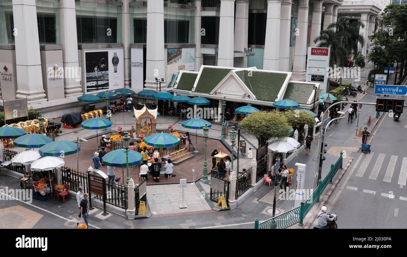 The Erawan Shrine, aka Thao Maha Phrom Shrine, Ratchadamri Road ...