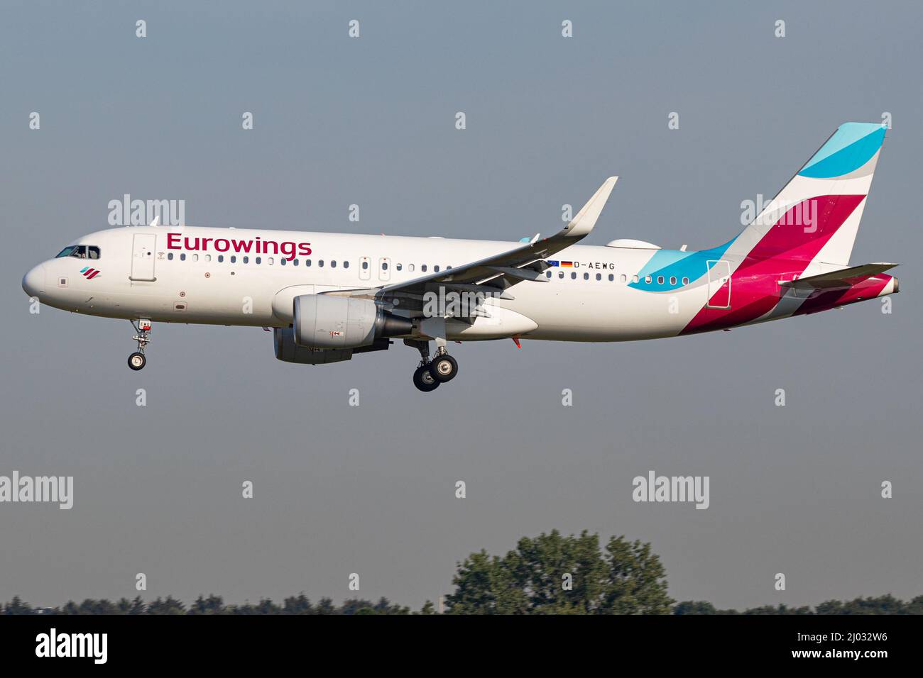 Eurowings EW Airbus A320-214(WL) D-AEWG Stock Photo - Alamy