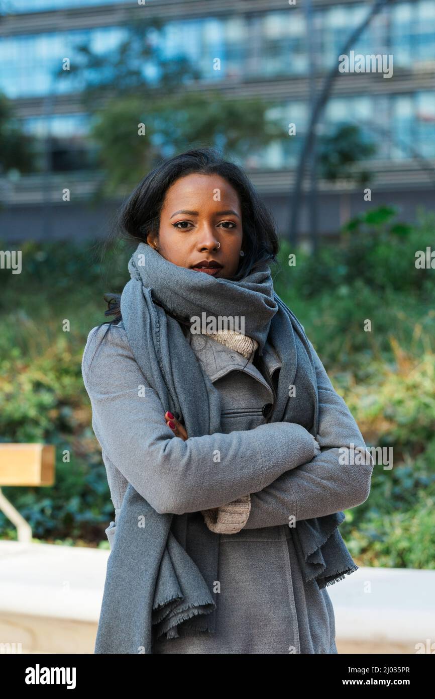 Crossed pose hi-res stock photography and images - Alamy