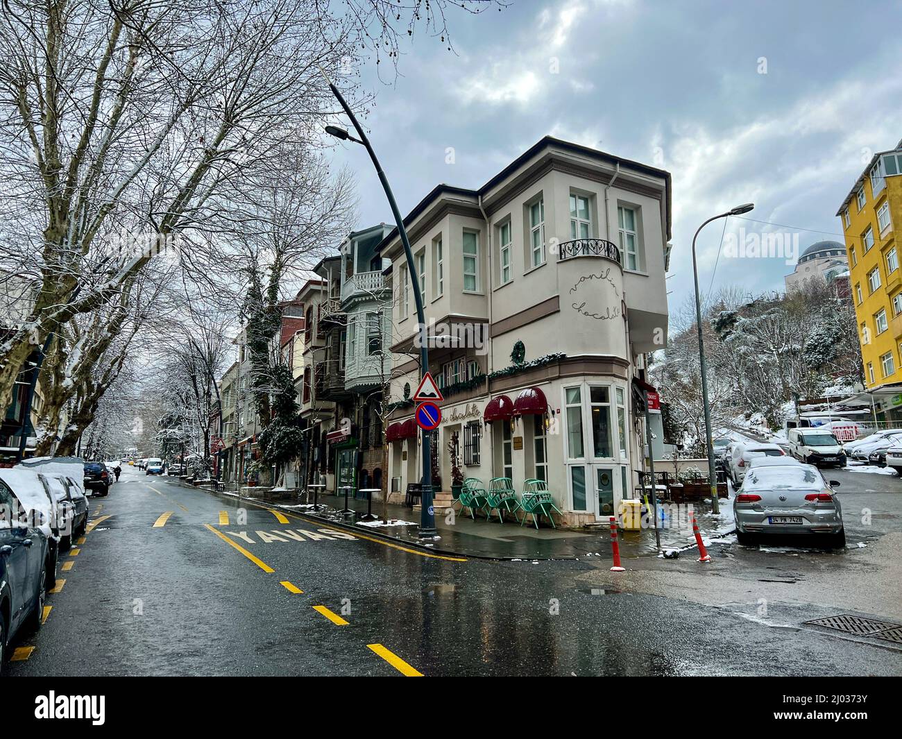 Kuzguncuk, Istanbul, Turkey - March 12, 2022; cozy cafe and buildings ...