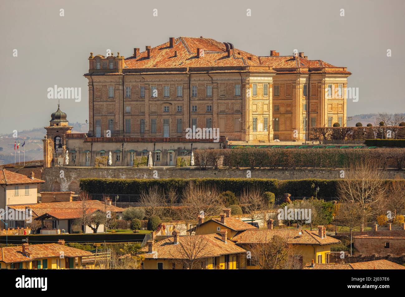 Guarene hi-res stock photography and images - Alamy