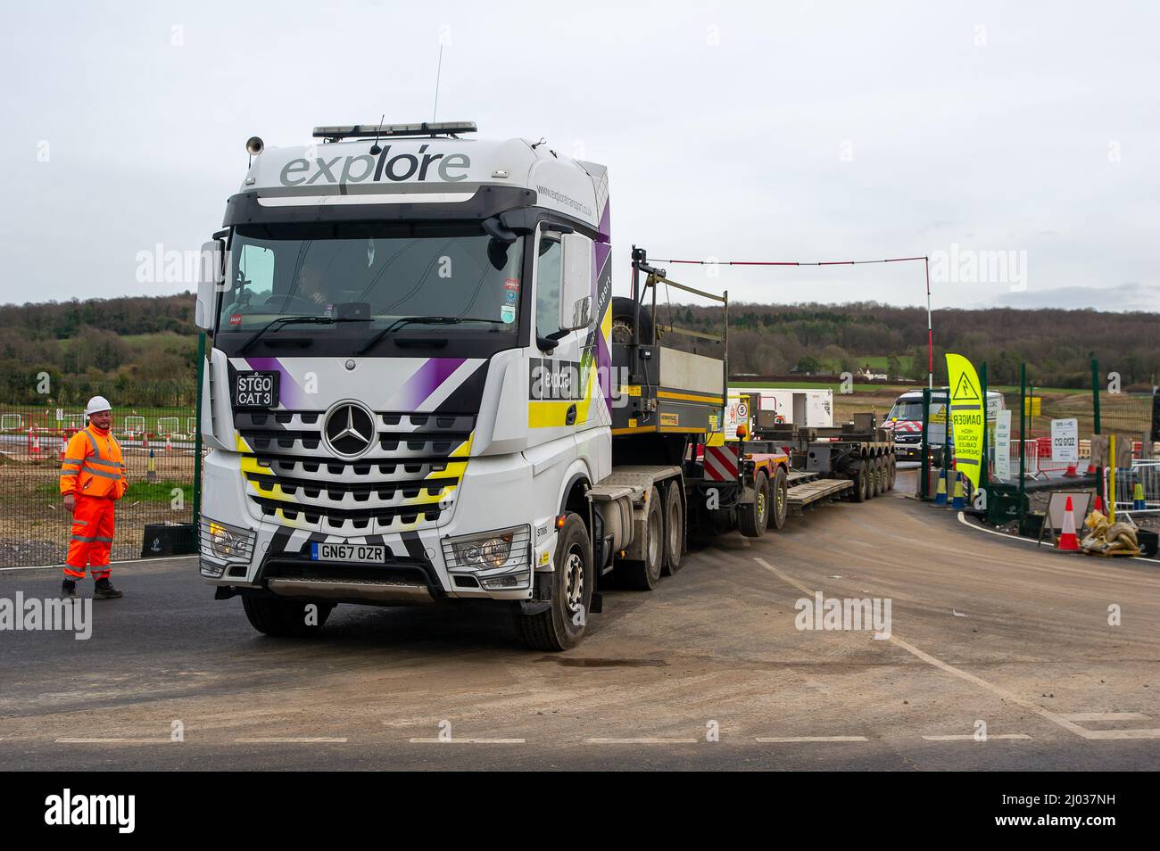 Abnormal load hi-res stock photography and images - Alamy