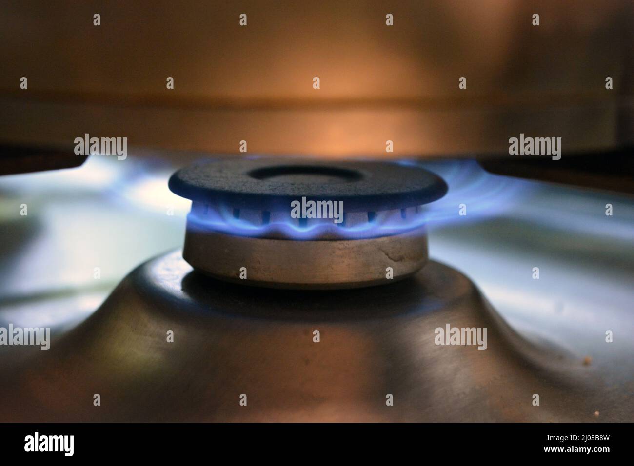 Real flame from gas burner hi-res stock photography and images - Alamy