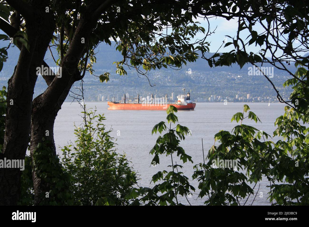 Ship in english bay hi-res stock photography and images - Alamy