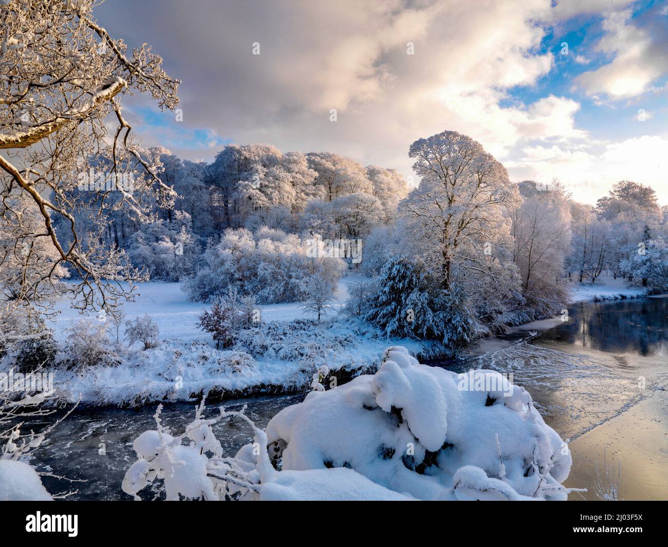 Minnowburn river hi-res stock photography and images - Alamy