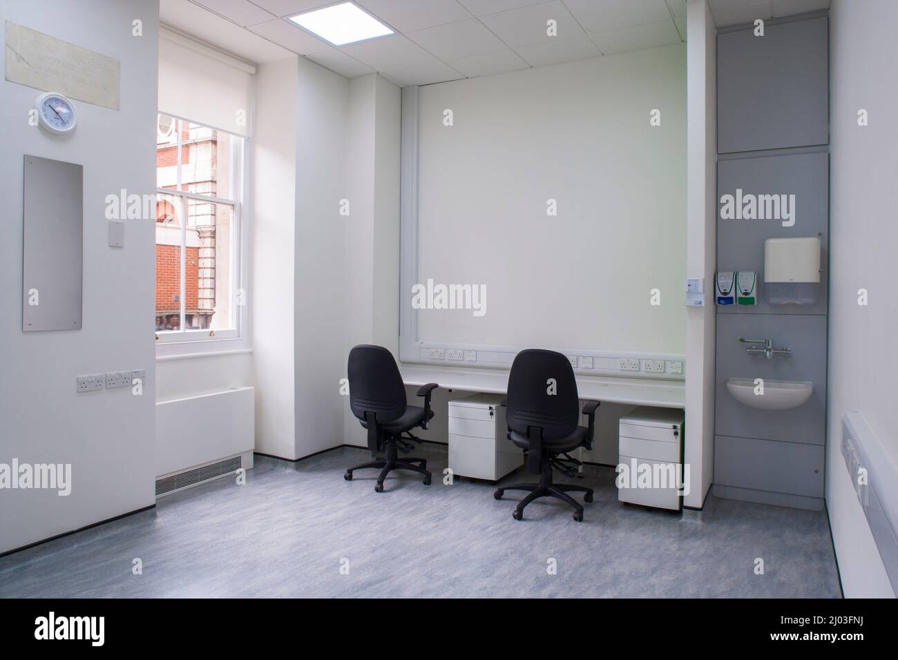 Hospital Interior consulting room Stock Photo - Alamy