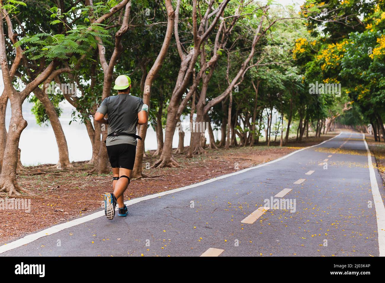 Back view asian active hi-res stock photography and images - Alamy