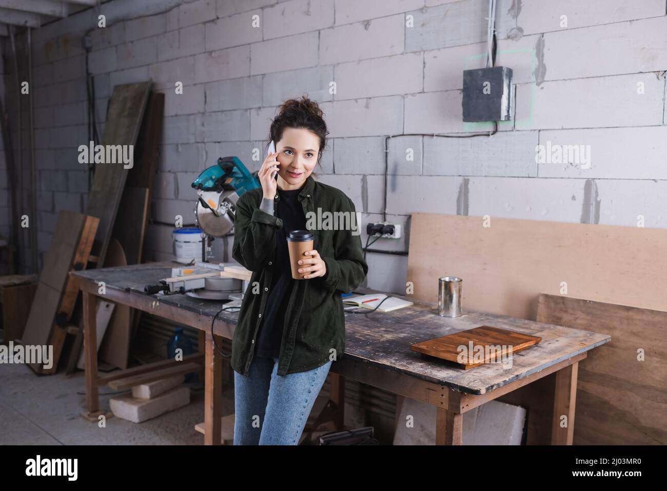 Carpenter holding paper cup hi-res stock photography and images - Alamy