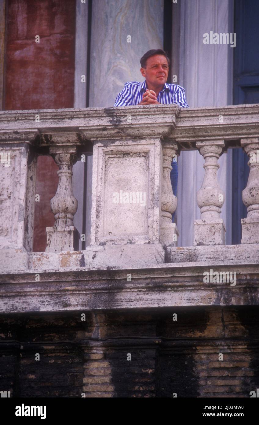 Anthony hopkins in rome hi-res stock photography and images - Alamy