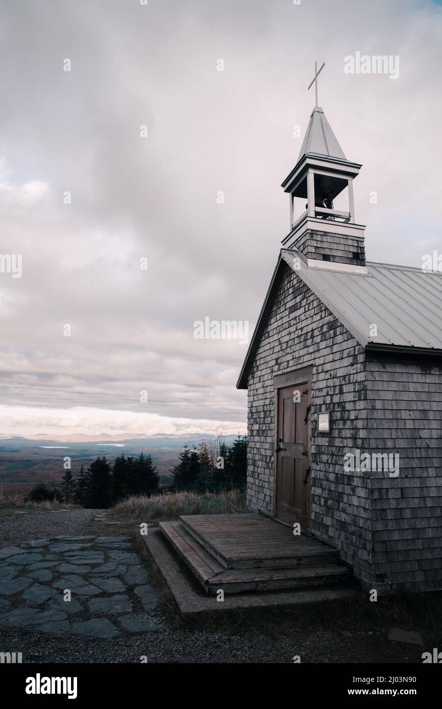 Small historic stone chapel hi-res stock photography and images - Alamy
