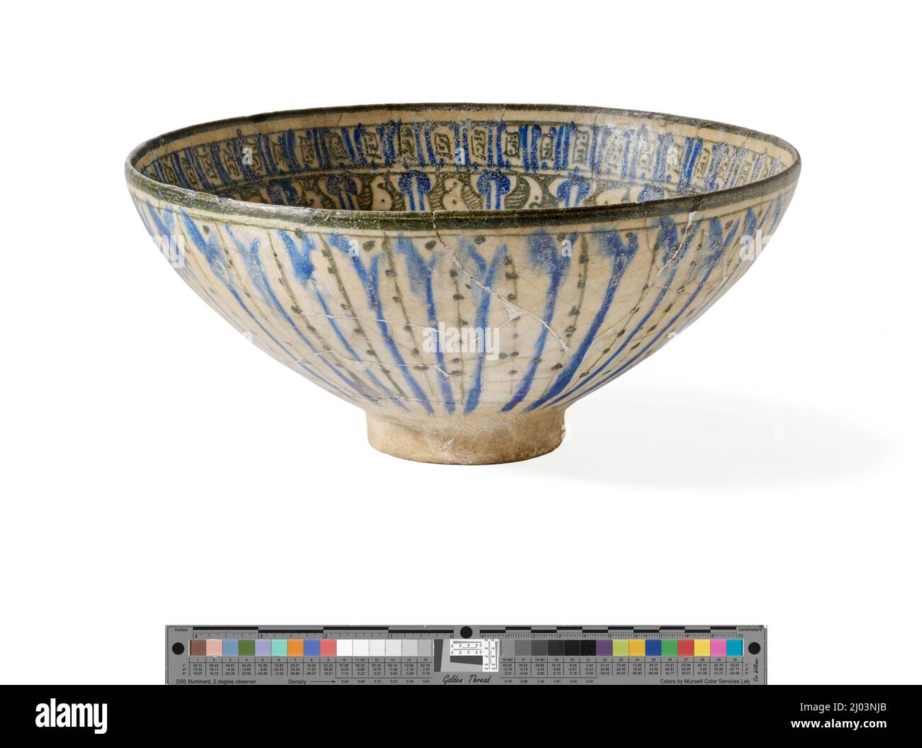 Bowl. Iran, Kashan, 14th century. Ceramics. Fritware, underglaze ...
