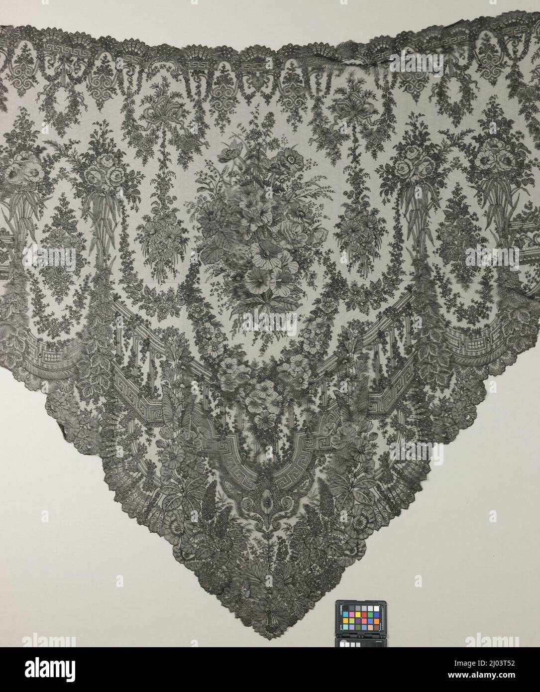 Womans ceremonial shawl hi-res stock photography and images - Alamy