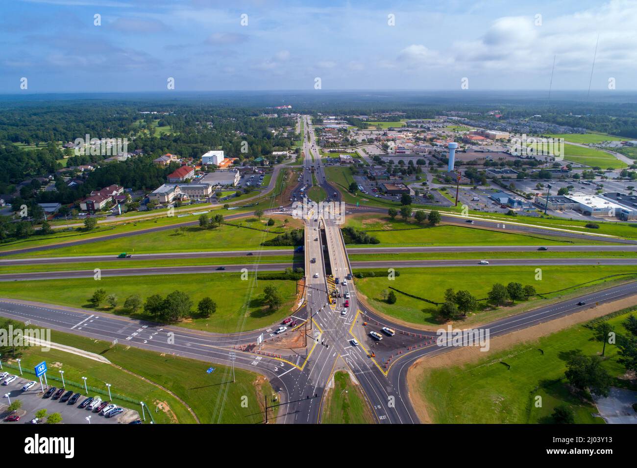 Diverging diamond interchange hi-res stock photography and images - Alamy