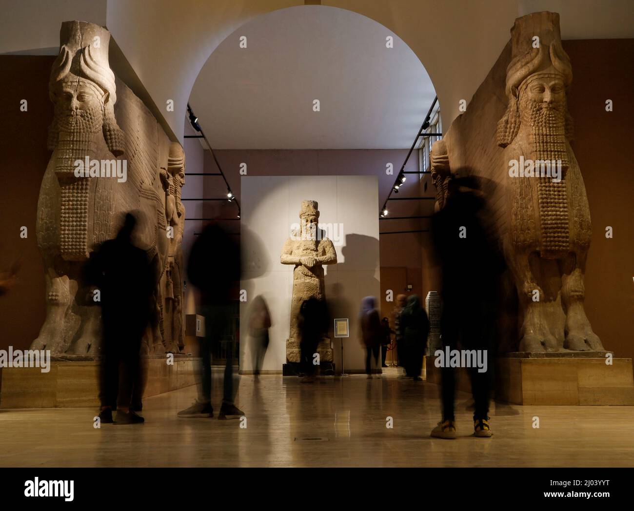 Statue representing knowledge hi-res stock photography and images - Alamy