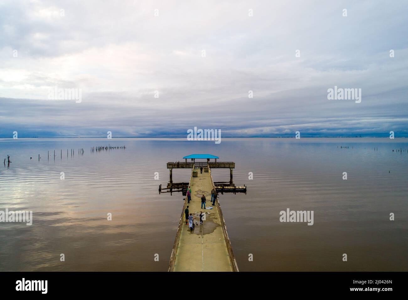 Overcast evening on Mobile Bay Stock Photo - Alamy