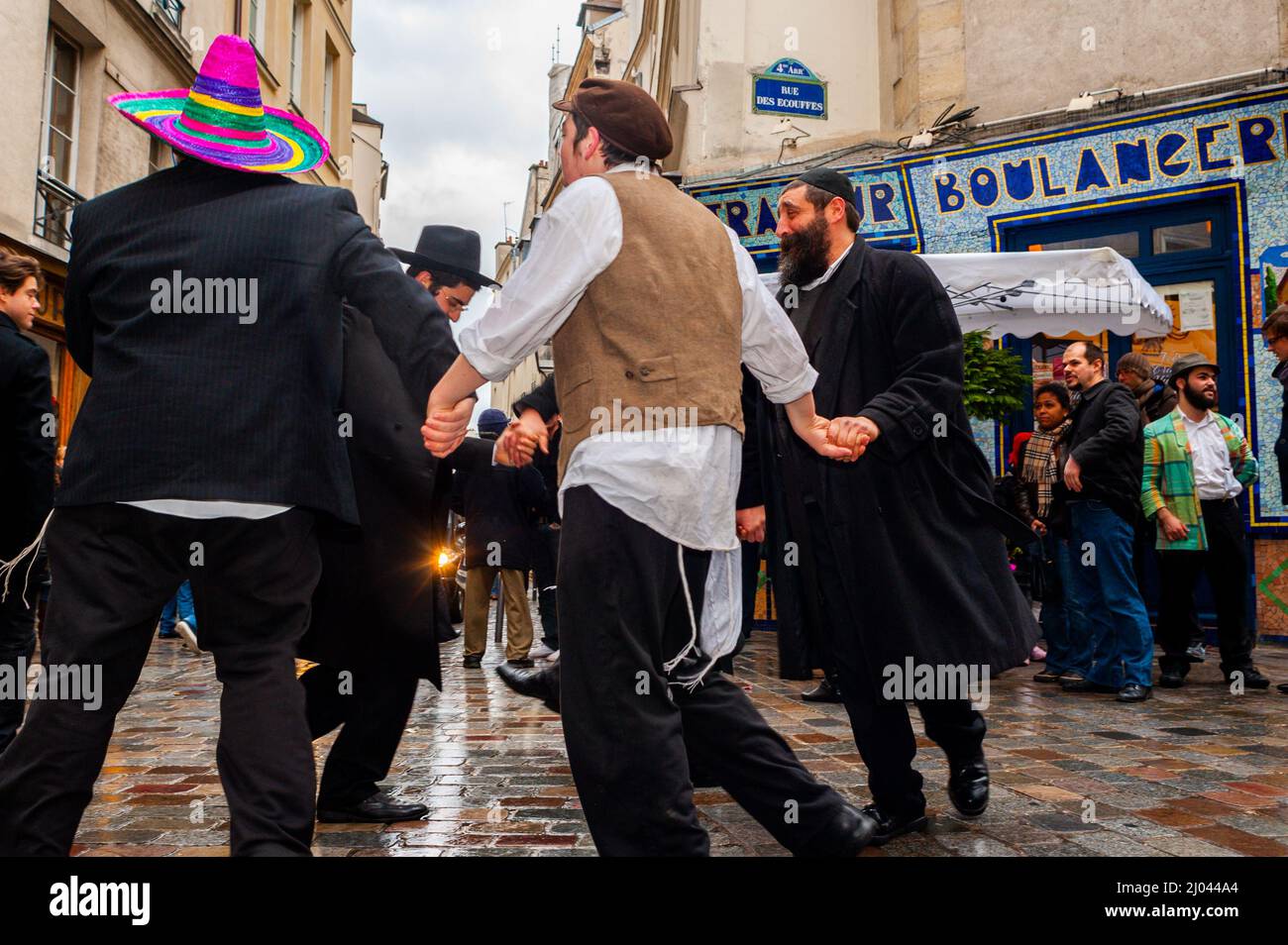 Paris, France, Group People, Men, Orthodox Jews Dancing in Street in ...