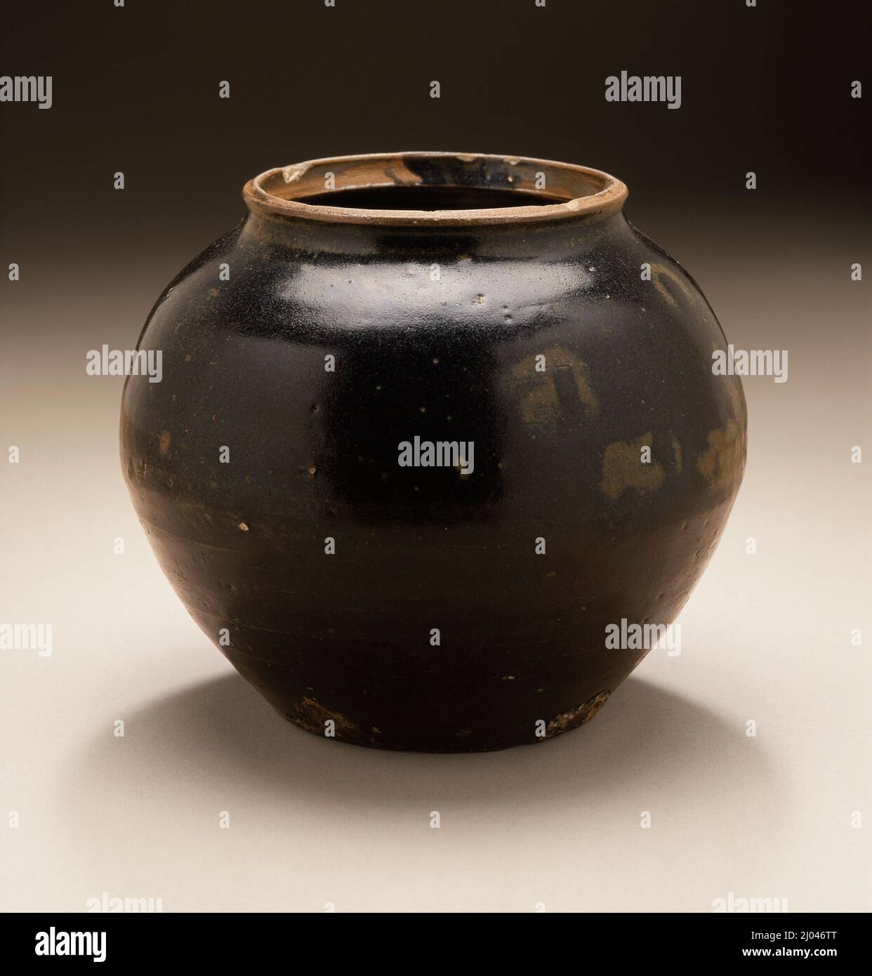 Glazed jar hi-res stock photography and images - Alamy