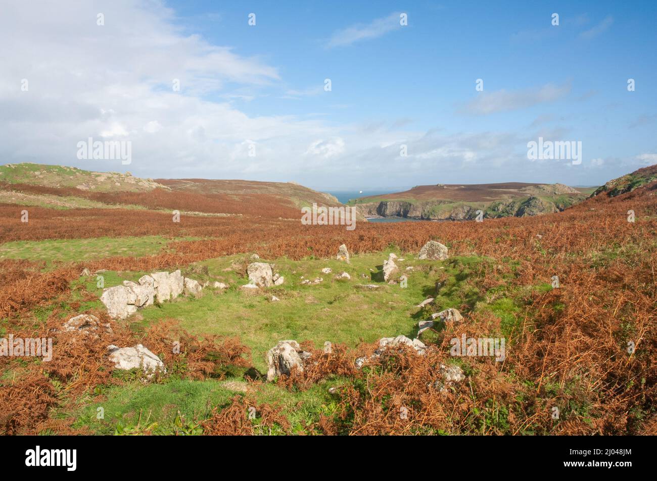 Iron Age round house, Skomer Island Stock Photo - Alamy