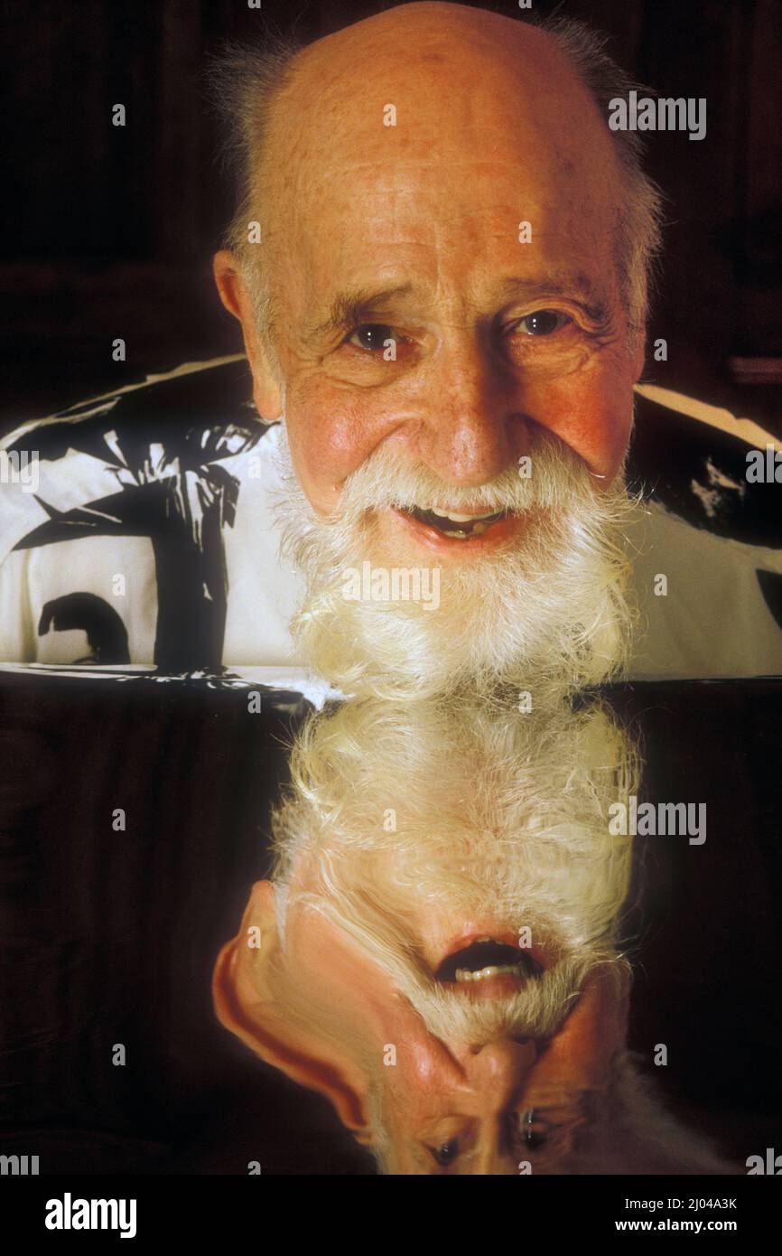 Photographer Angus McBean 1984 Stock Photo - Alamy