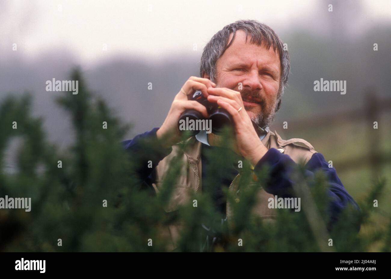 Bill oddie comedian hi-res stock photography and images - Alamy