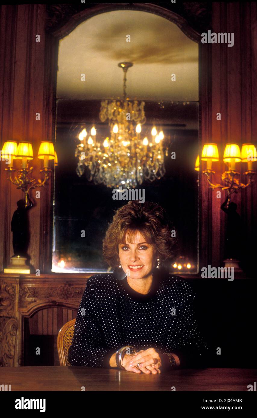 Stephanie Powers 1983 Stock Photo - Alamy