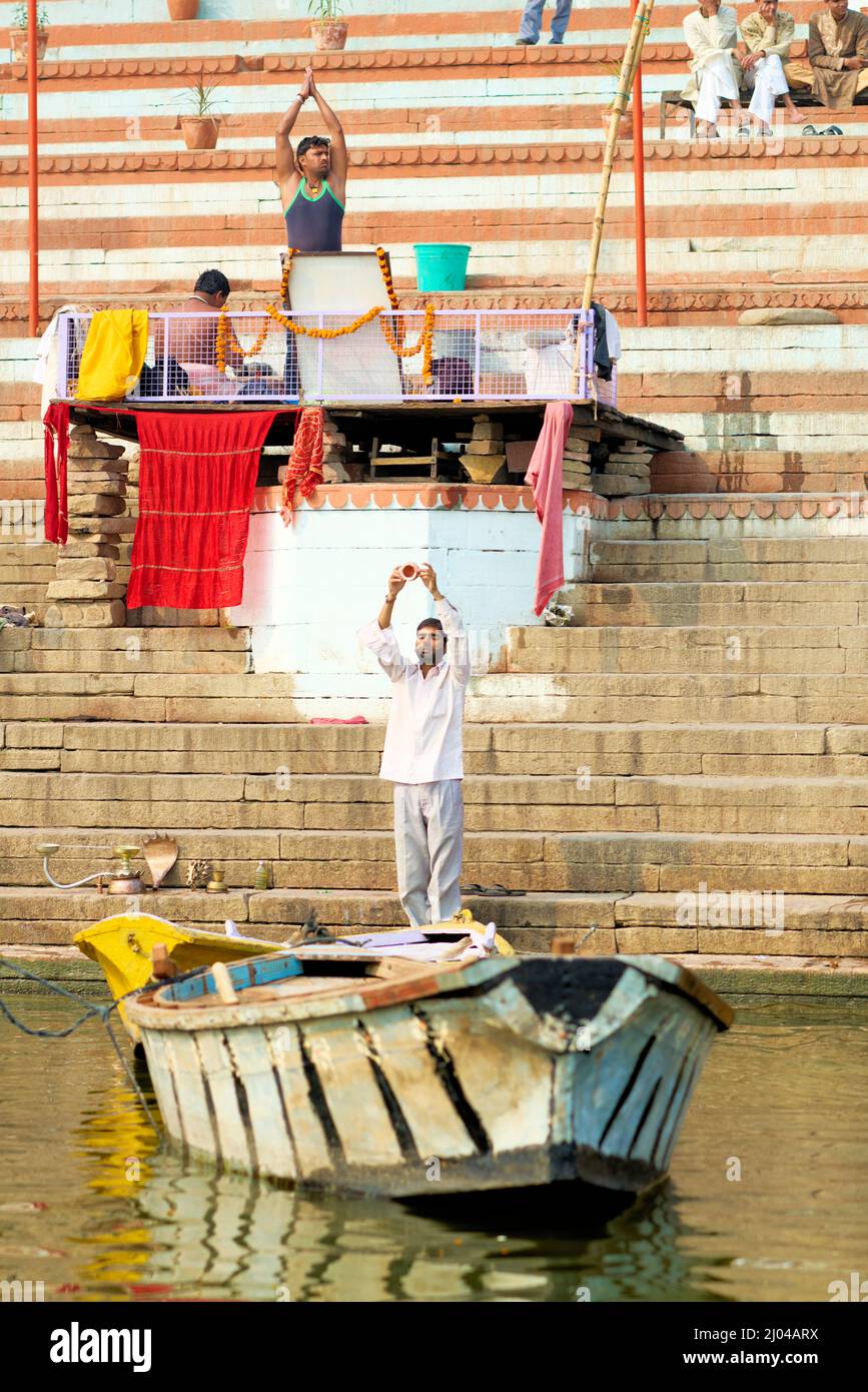 India. Varanasi Benares Uttar Pradesh. Sacred ablutions on the river ...