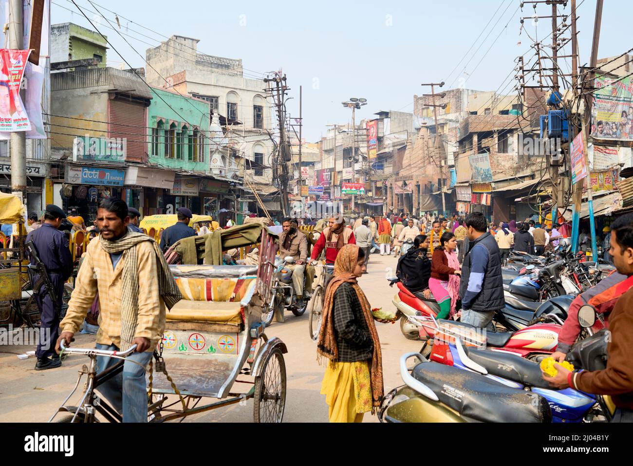 India. Varanasi Benares Uttar Pradesh. Busy streets Stock Photo - Alamy