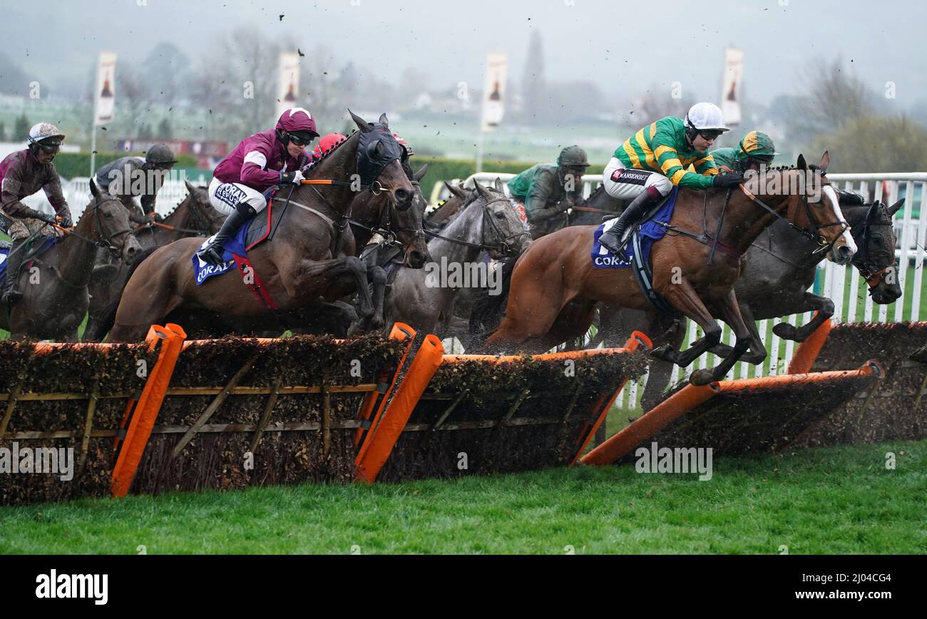 Coral cup 2022 cheltenham hi-res stock photography and images - Alamy