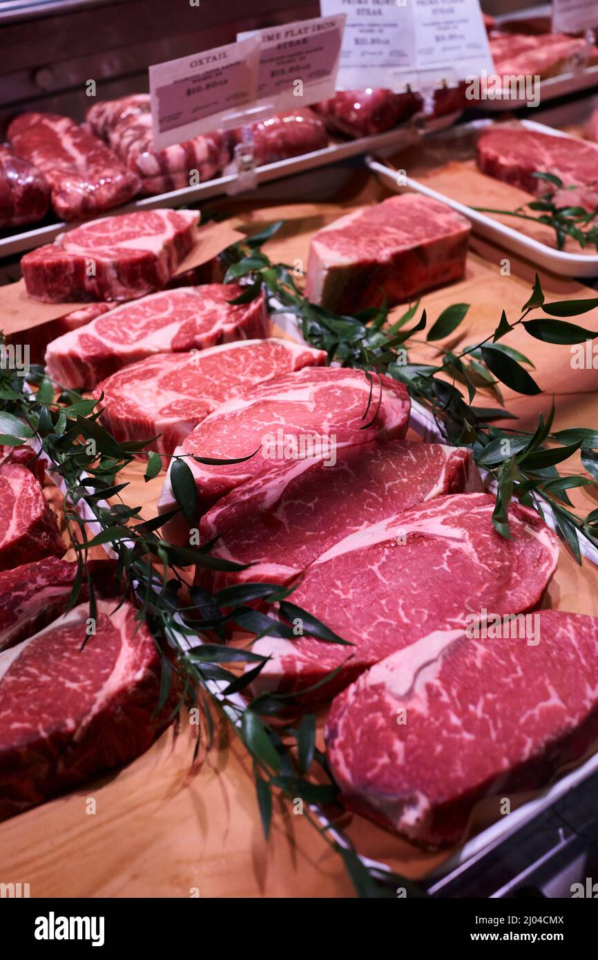 Italian market meat hi-res stock photography and images - Alamy