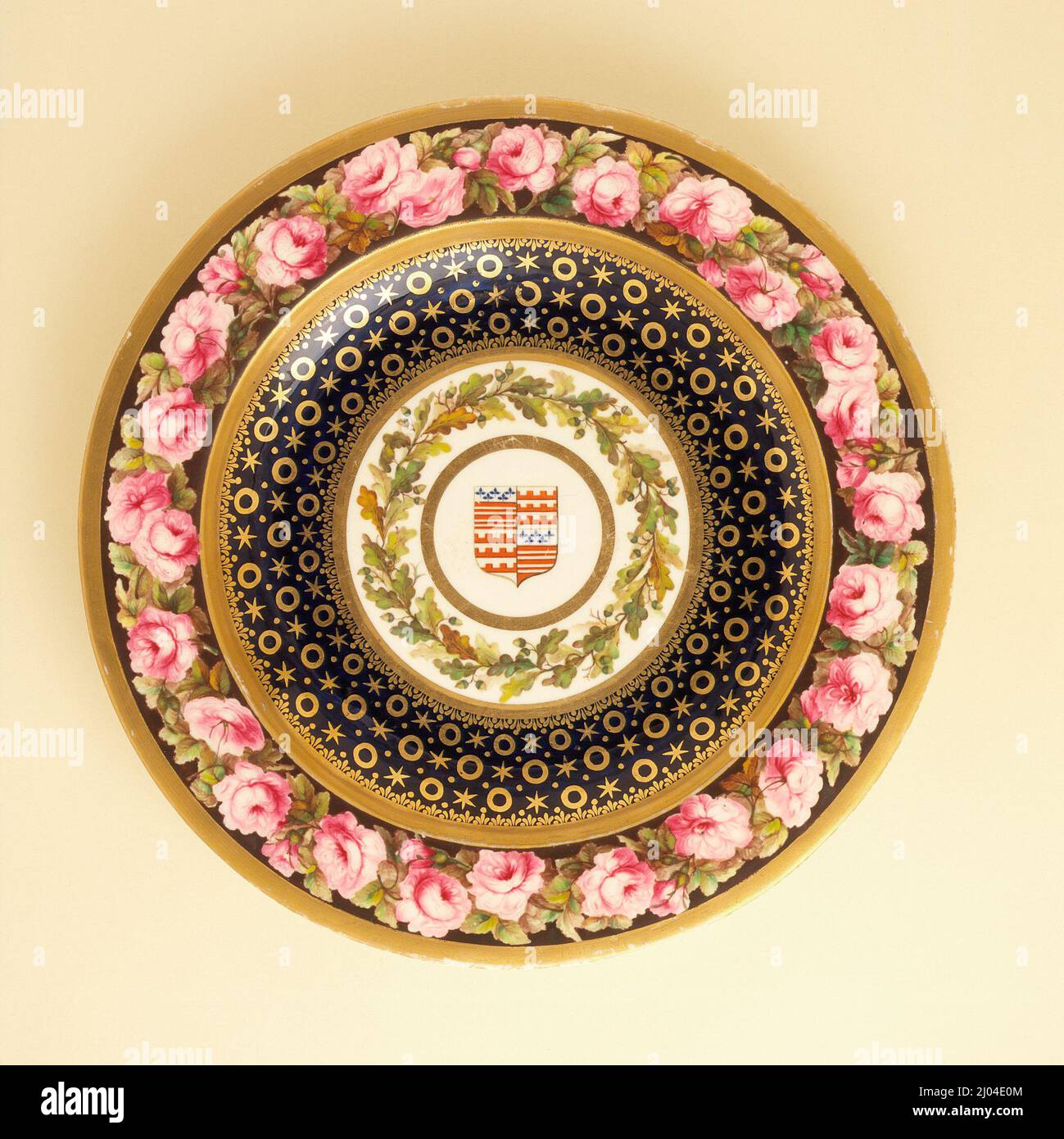 Plate with Arms of Barry-Barry. Derby Porcelain Works (England, 1756 ...