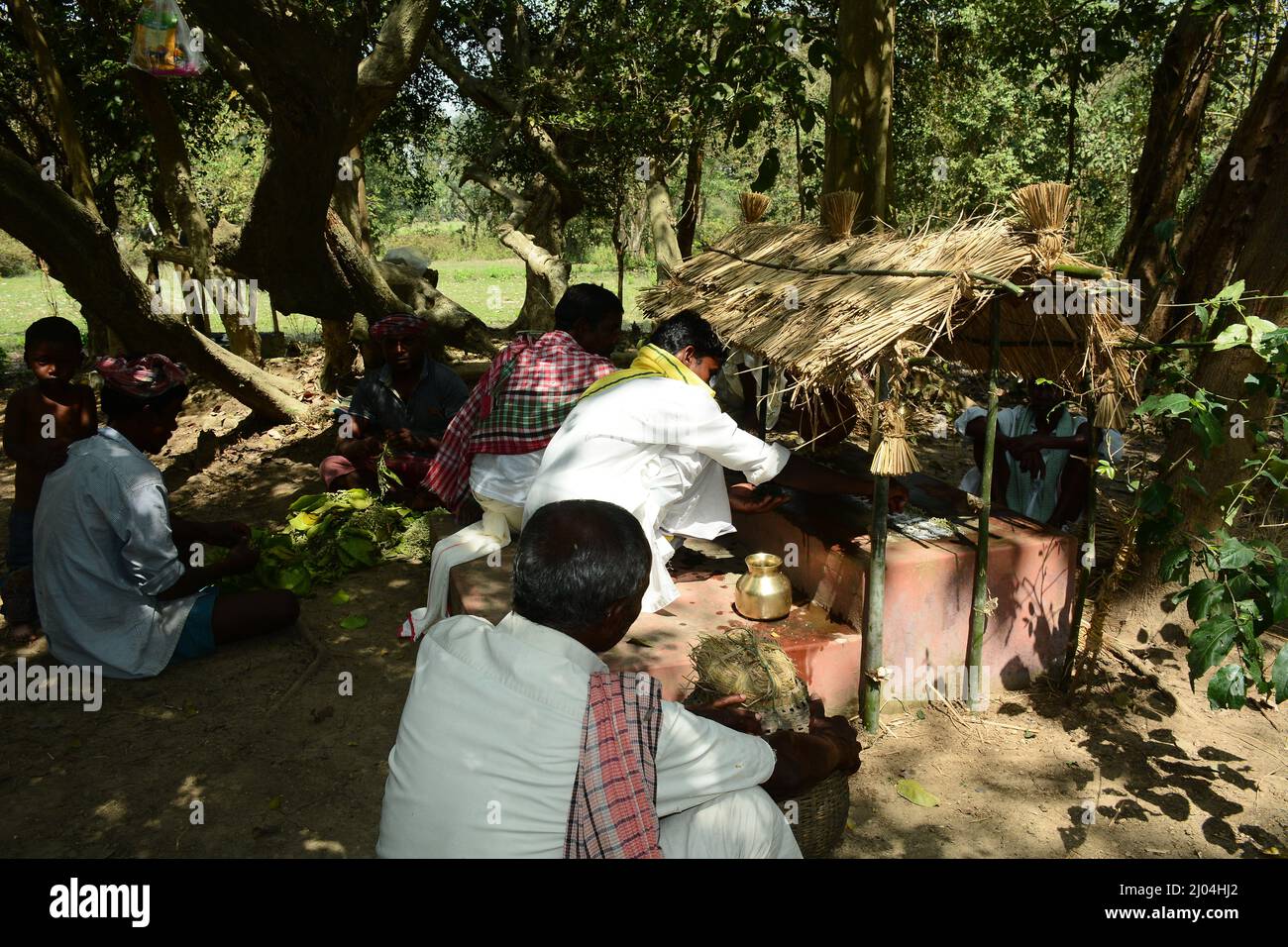 Santal dance hi-res stock photography and images - Alamy