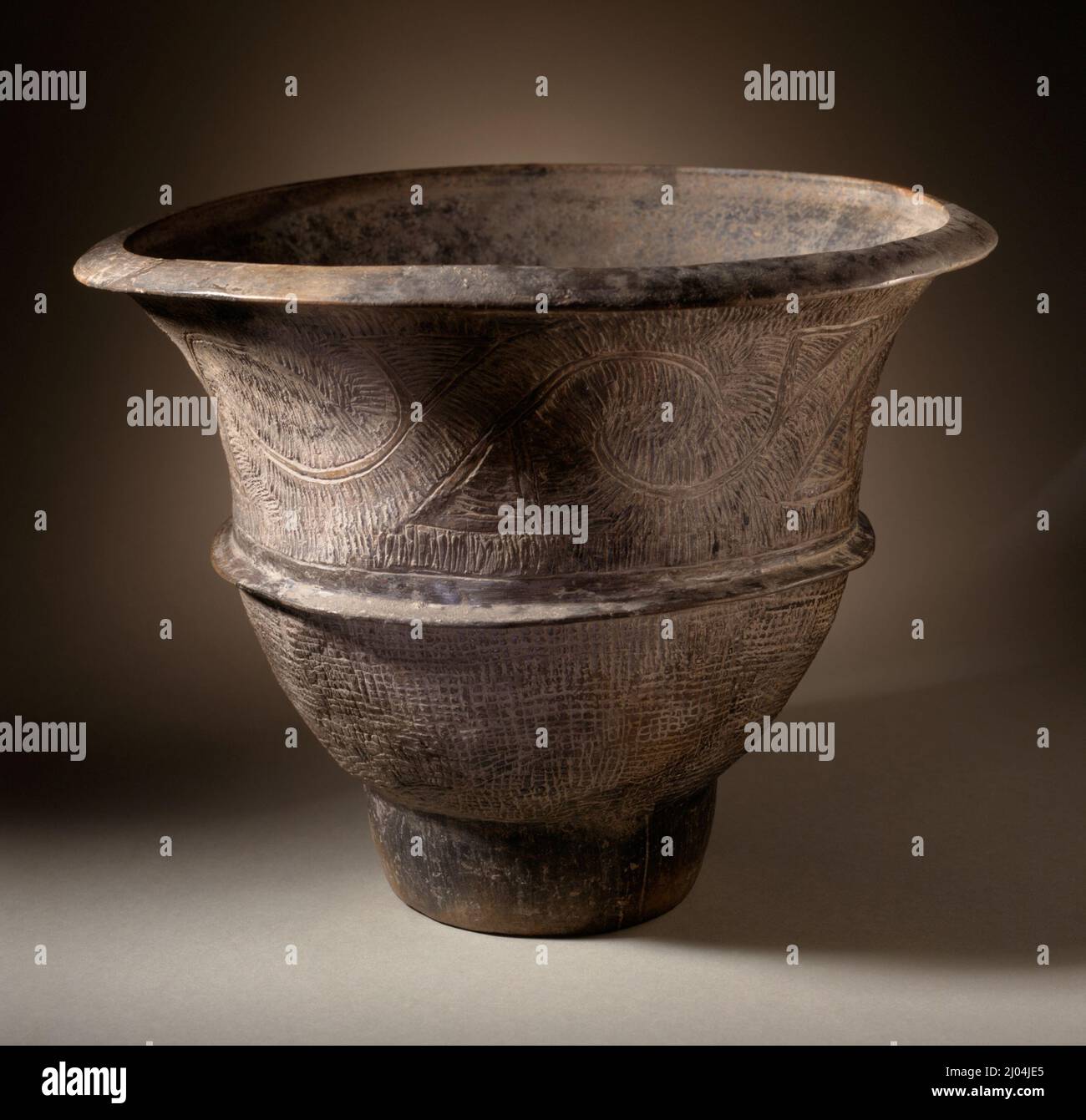 Middle ban chiang culture hi-res stock photography and images - Alamy