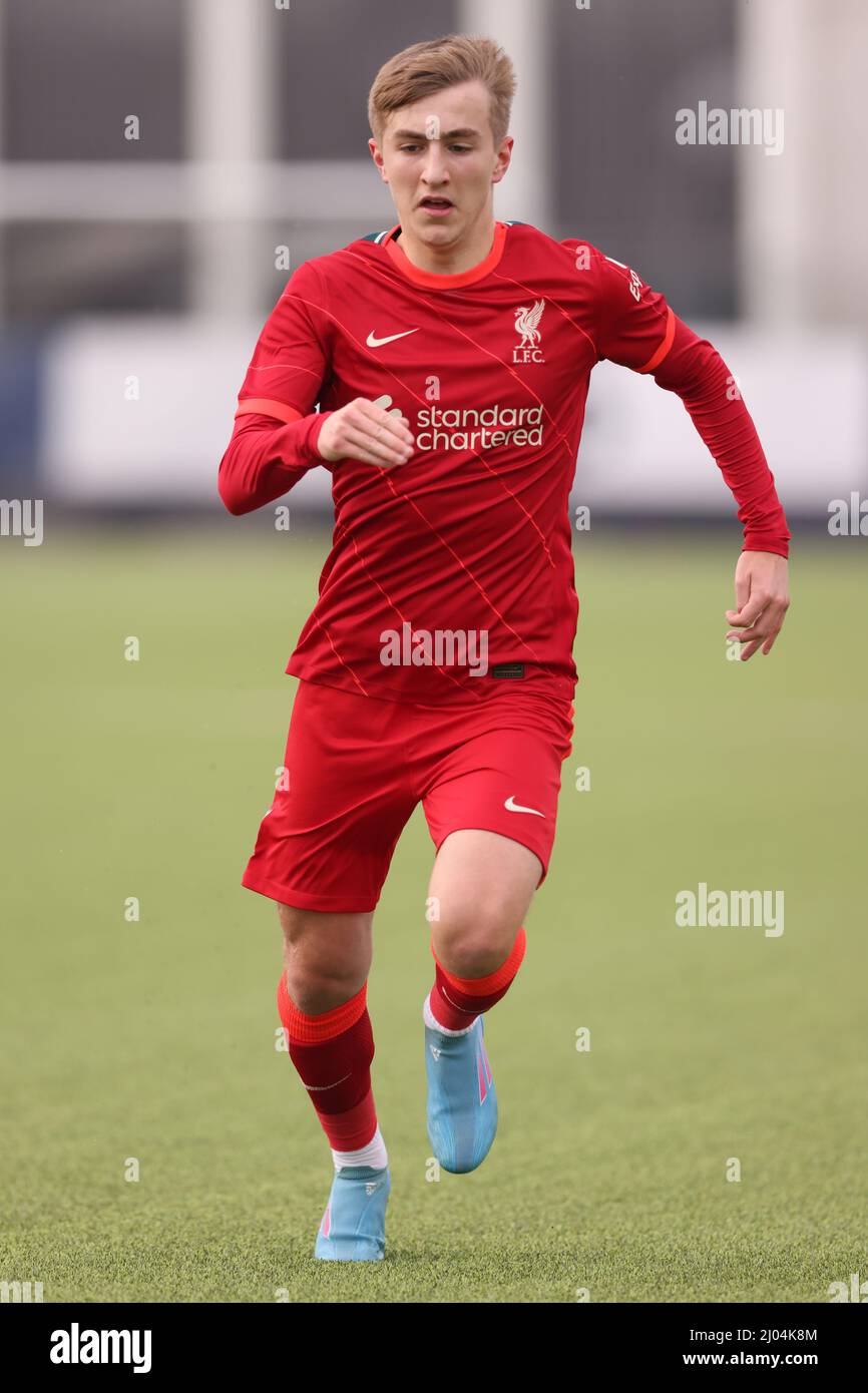 Uefa youth league liverpool 2022 hi-res stock photography and images ...