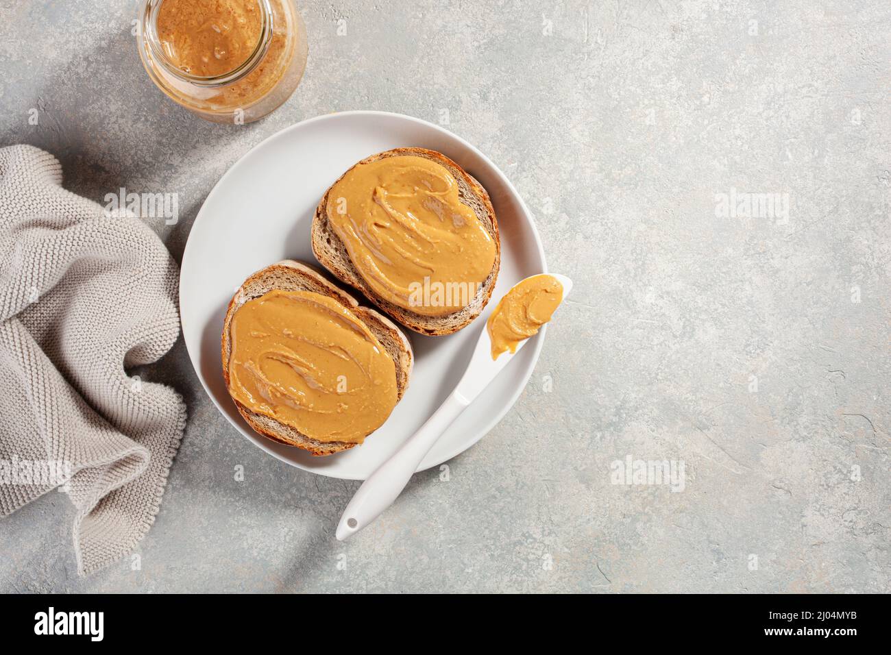 smooth peanut butter bread toast, healthy traditional sandwich Stock ...