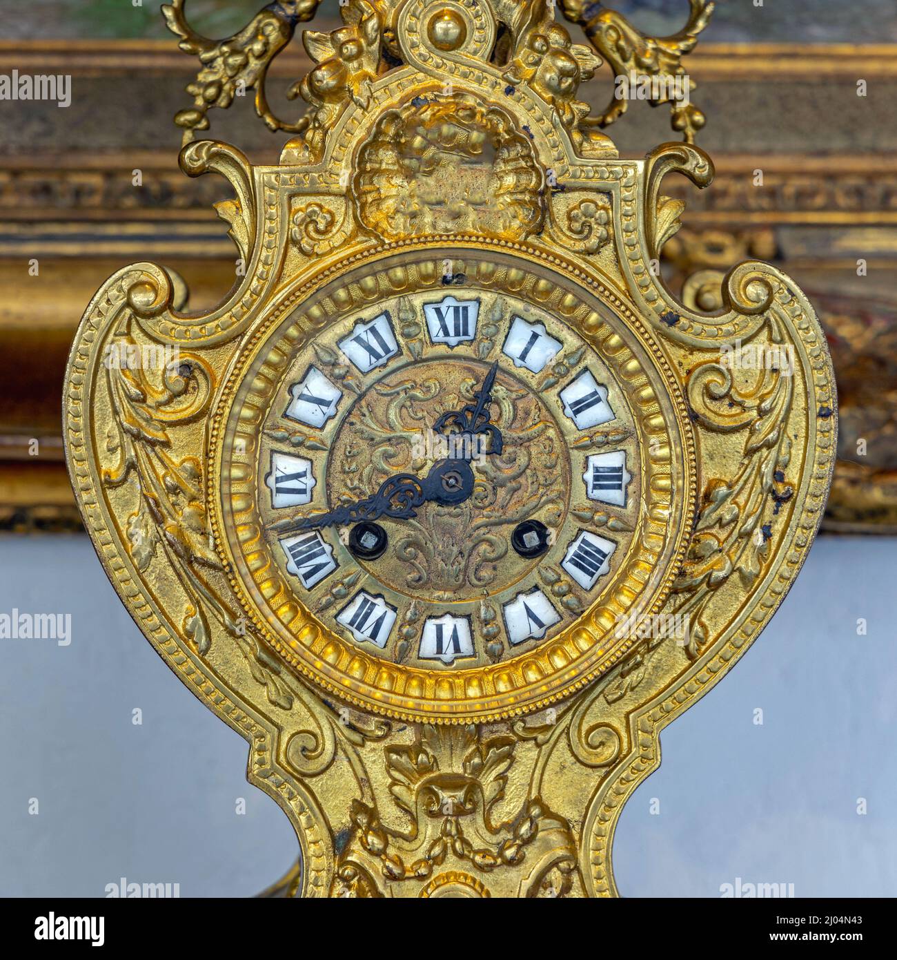 Ancient Vintage Style Clock Old Gold With Roman Numbers Stock Photo - Alamy