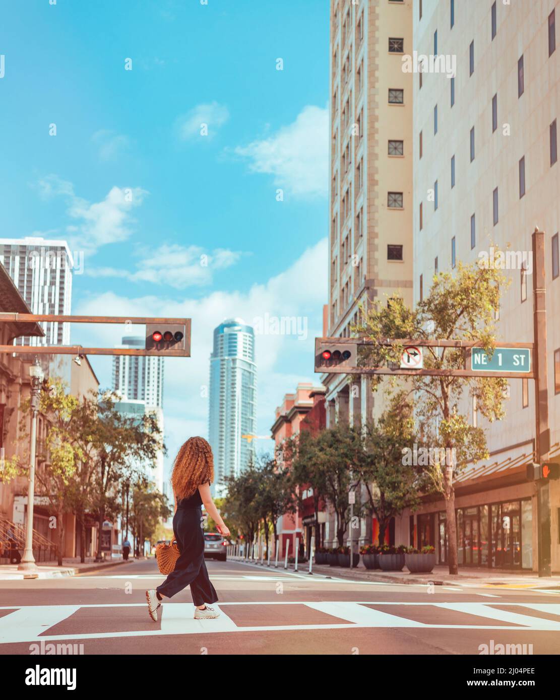 Woman miami buildings hi-res stock photography and images - Alamy