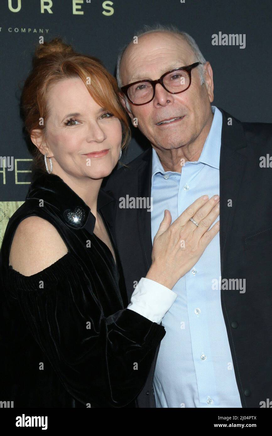 Lea Thompson Husband