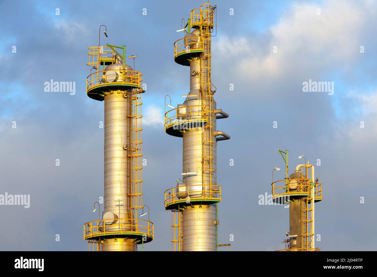 Detail at sunset of a Natural Gas refinery plant Stock Photo - Alamy