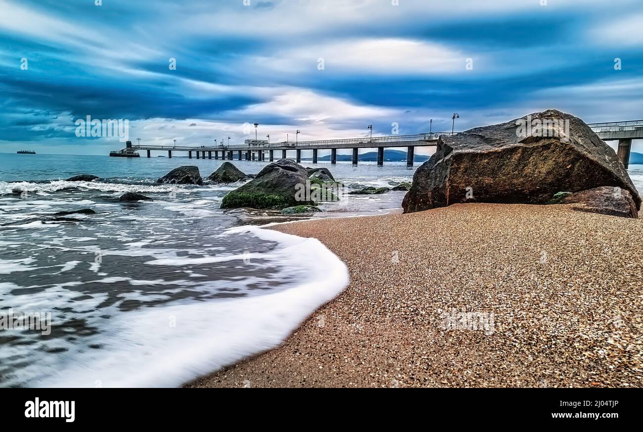 Beautiful view of a bridge over the Stock Photo - Alamy