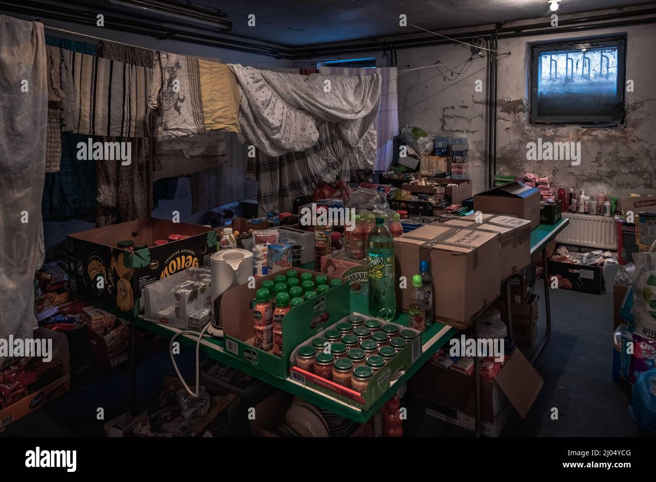 Food supplies basement hi-res stock photography and images - Alamy