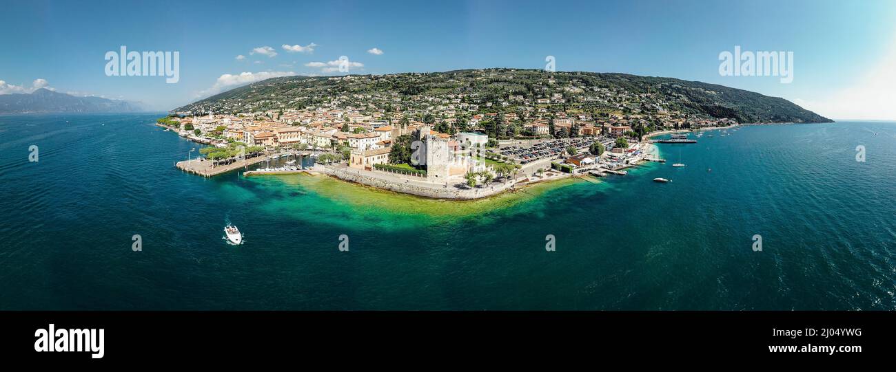 Lago del drone hi-res stock photography and images - Alamy