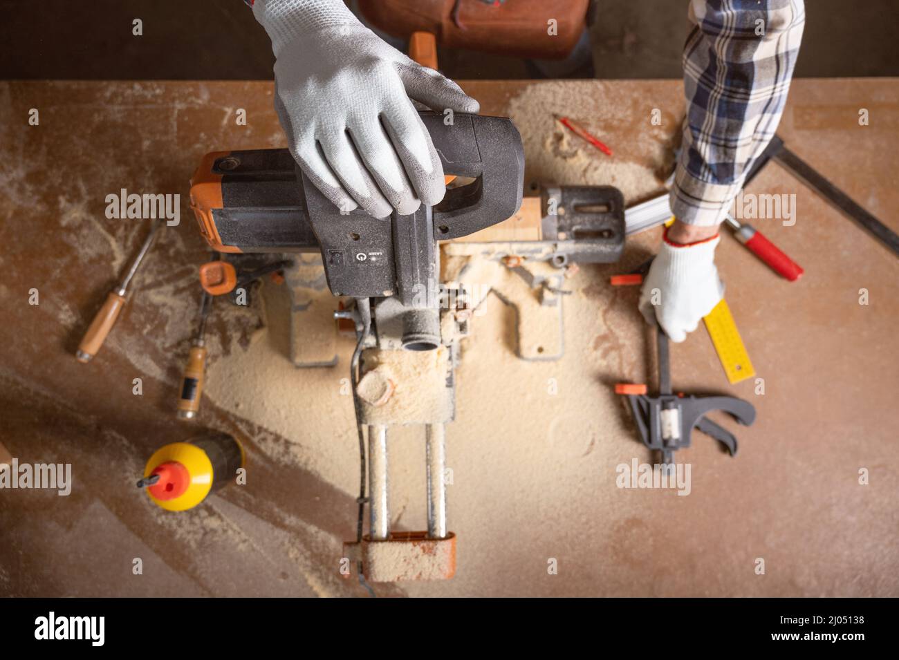 Holding plank hi-res stock photography and images - Alamy